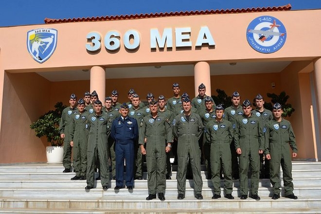 Επίσκεψη Α/ΓΕΑ στην 360 ΜΕΑ και πτήση με αεροσκάφος Τ-41D (ΦΩΤΟΓΡΑΦΙΕΣ ...