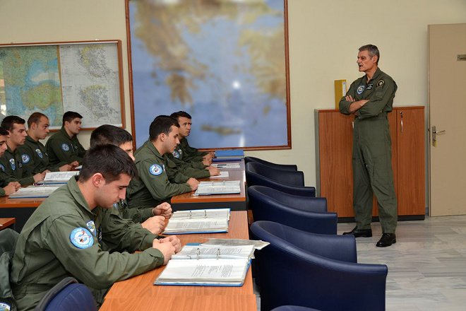 Επίσκεψη Α/ΓΕΑ στην 360 ΜΕΑ και πτήση με αεροσκάφος Τ-41D (ΦΩΤΟΓΡΑΦΙΕΣ ...