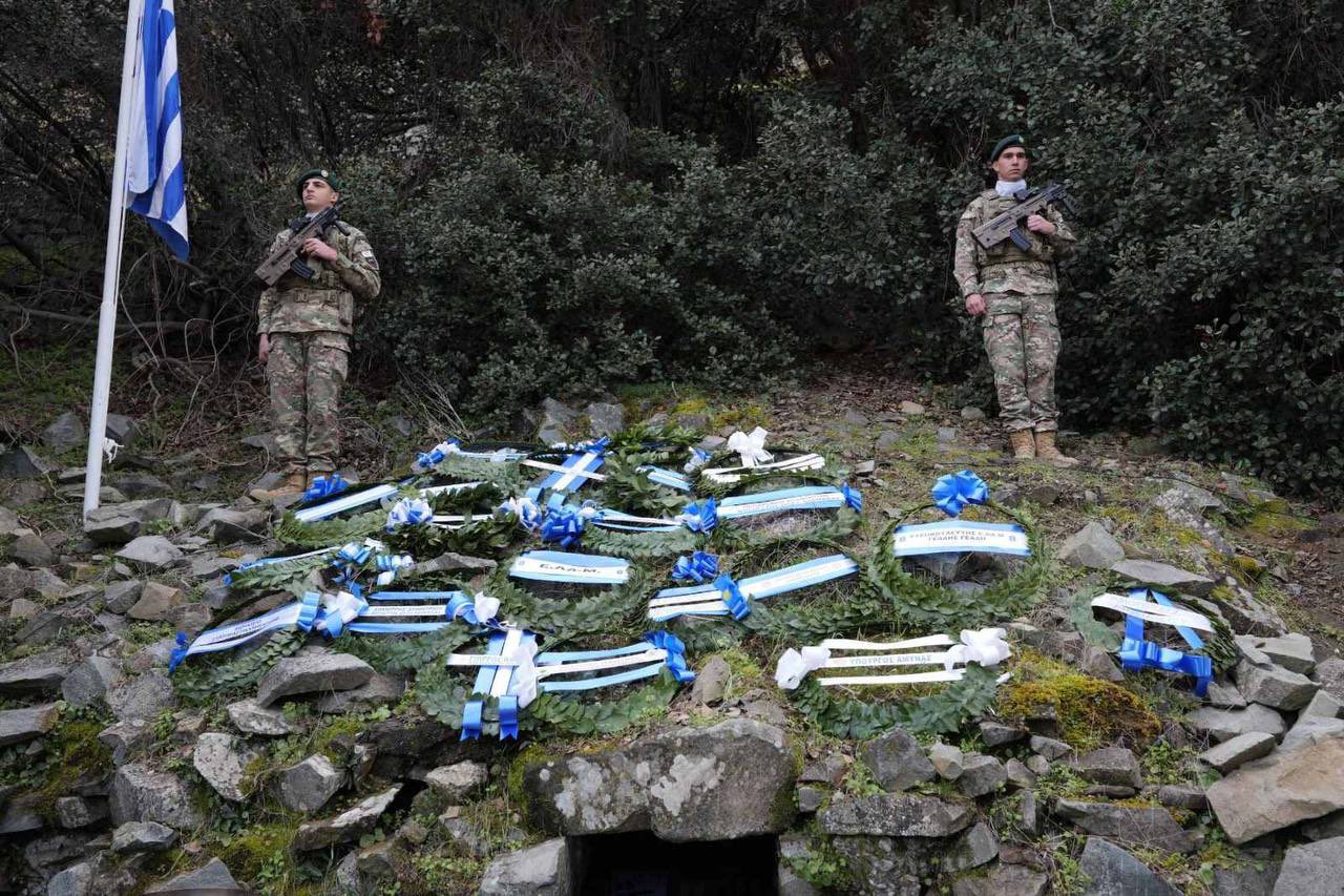 Γρήγορης Αυξεντίου: Ρίγη συγκίνησης στο μνημόσυνο για τον υπαρχηγό της ...