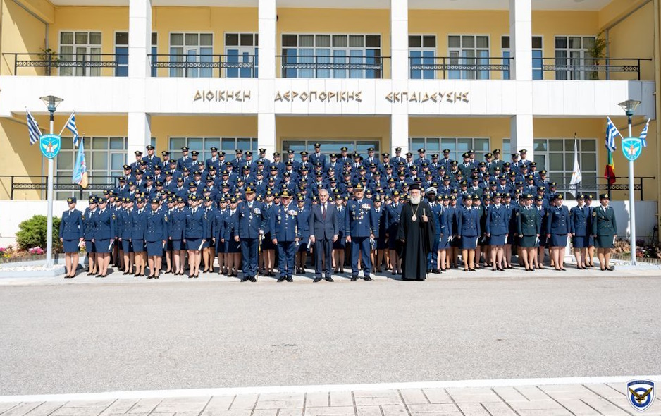 Πολεμική Αεροπορία: Ορκωμοσία νέων Σμηνιών και Λοχιών 6ης Σειράς ΣΜΥΑ ...