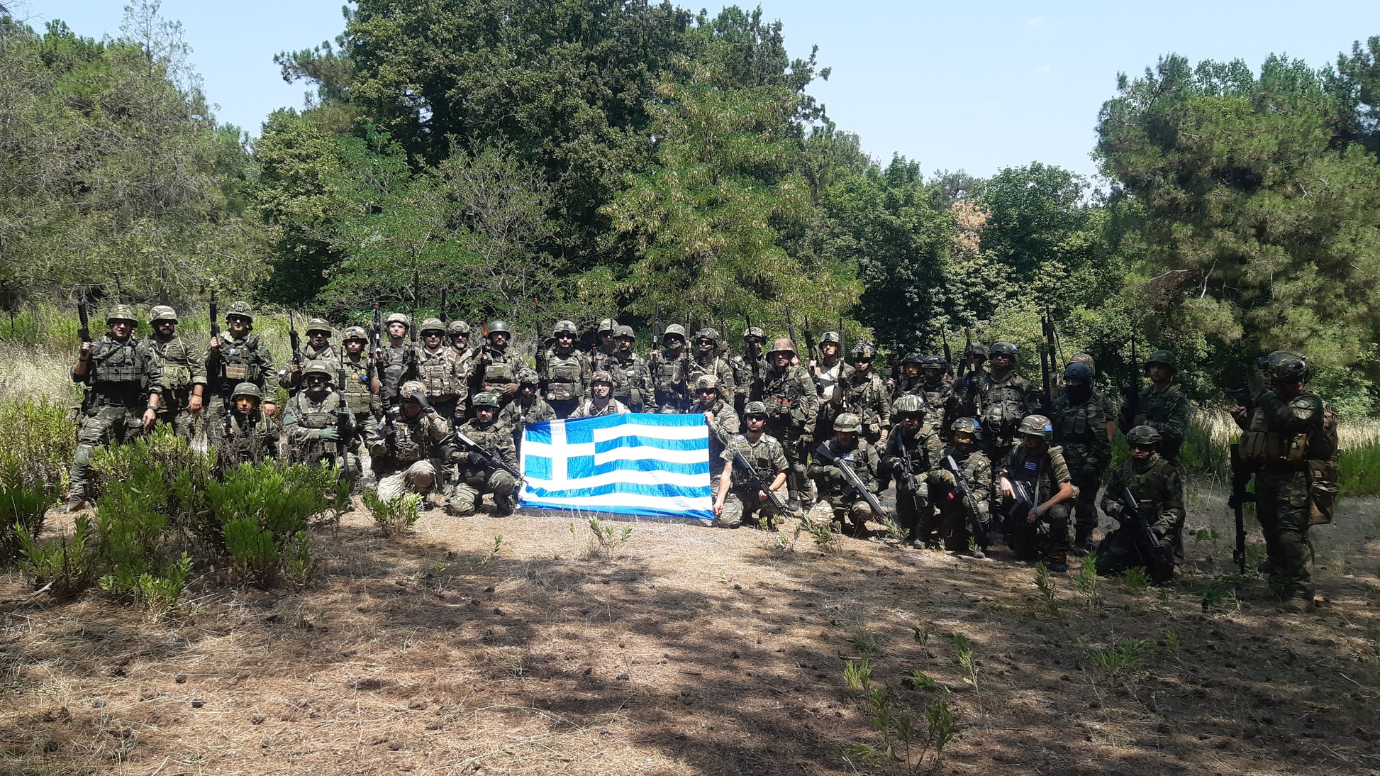 ΛΕΦΕΔ - ΤΑΜΣ ΚΑΤΟΥΝΤΑΣ: Οι Έφεδροι στέλνουν μήνυμα από τον Έβρο ...